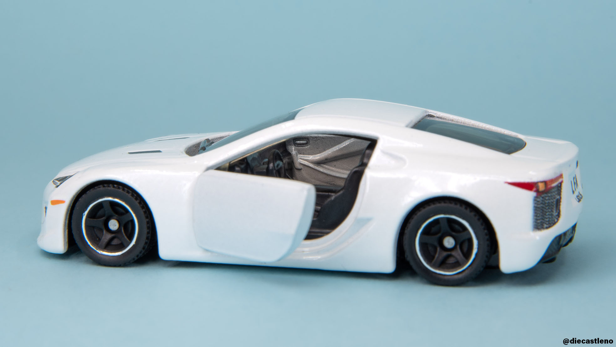 Matchbox Finally Brings a Lexus LFA to the US